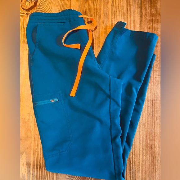 Figs | Pants & Jumpsuits | Figs Women Limited Edition Deep Reef Scrubs ...